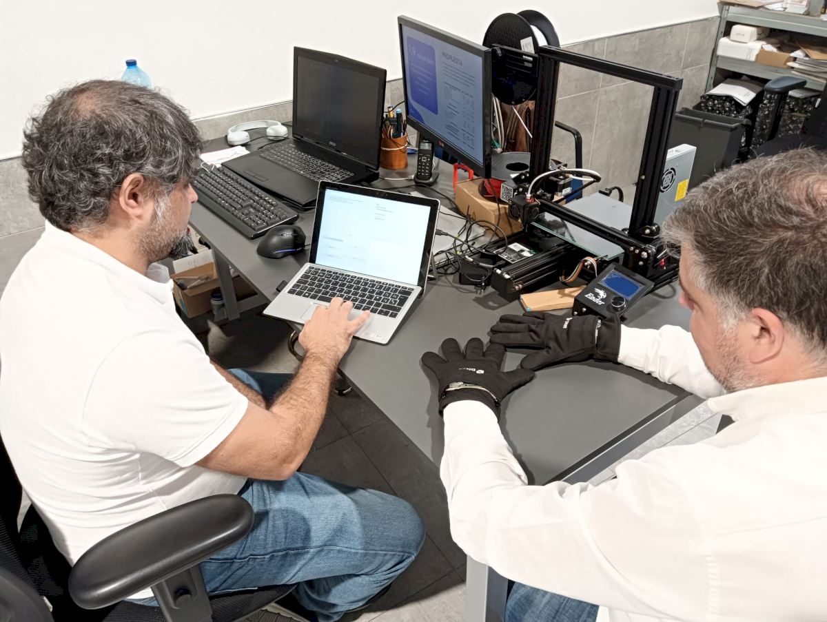 Jornada informativa sobre Parkinson organizada por AMIF y Diten Gloves ...