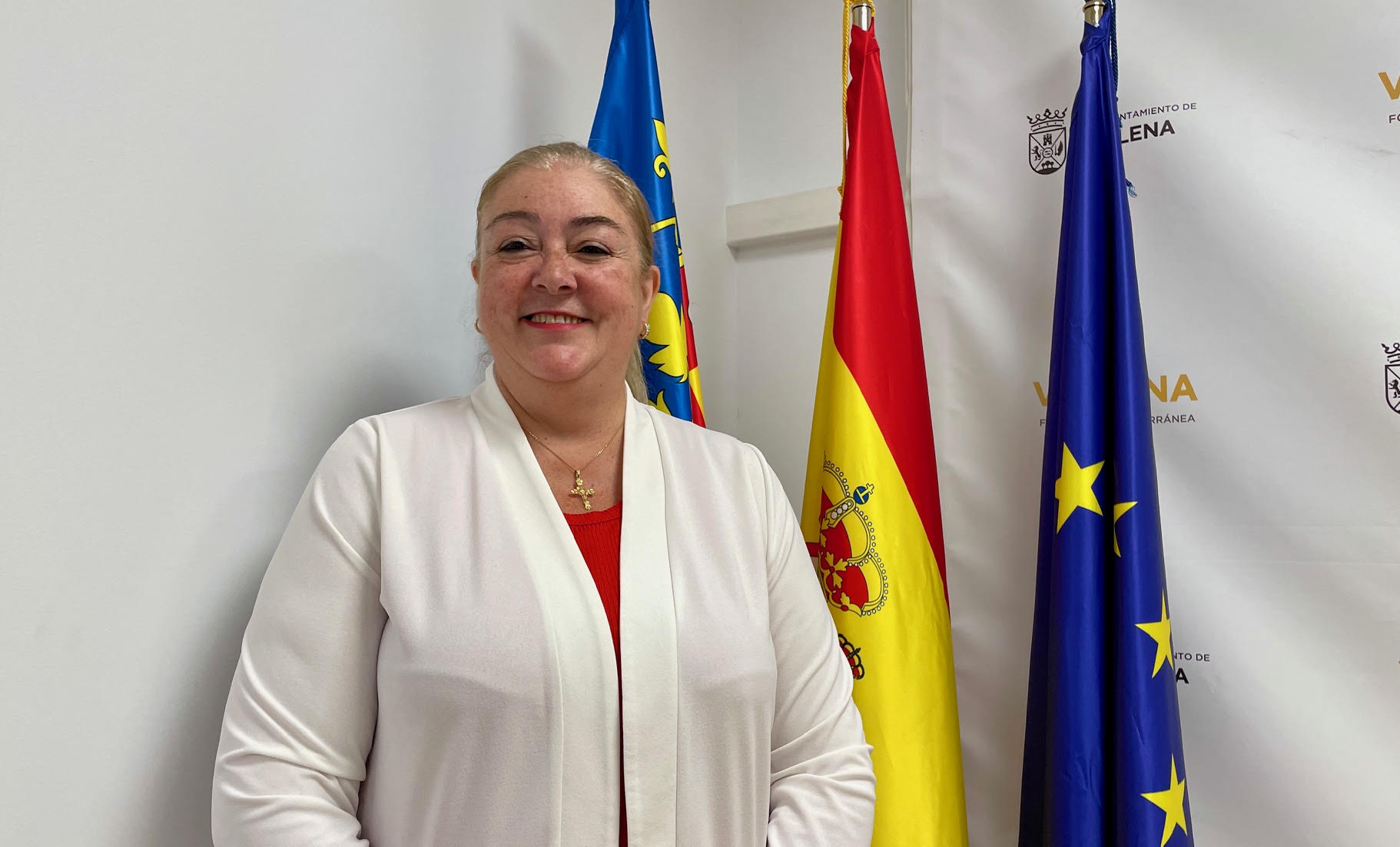 Vox saca adelante su propuesta para que las banderas oficiales ondeen ...