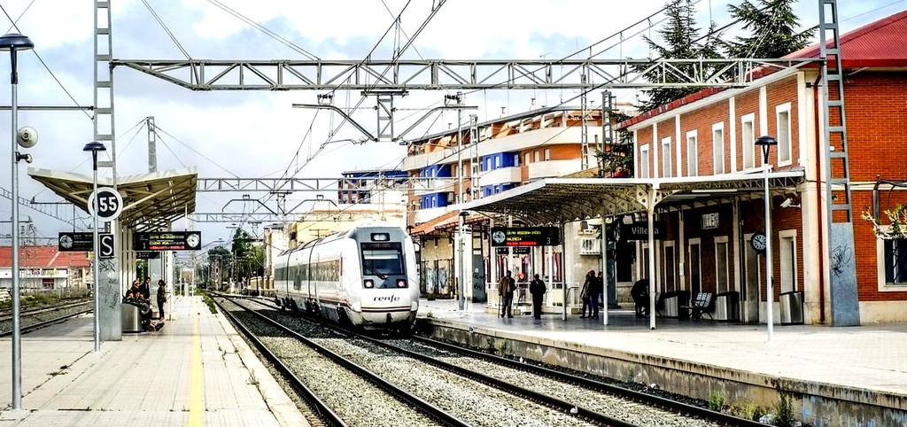 Restablecida la conexión ferroviaria entre Villena y Valencia - El Periódico de Villena